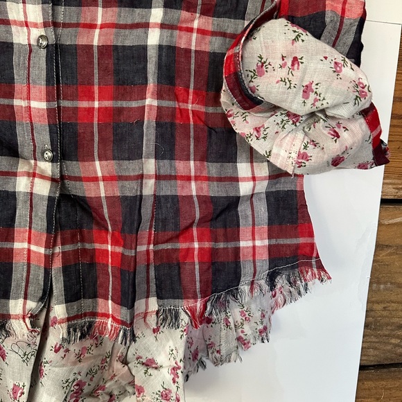 Nostalgia | Tops | Nostalgia Plaid Floral Button Up Shirt | Poshmark